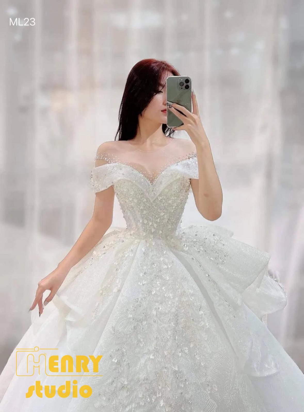 Henry Studio - TP.HCM