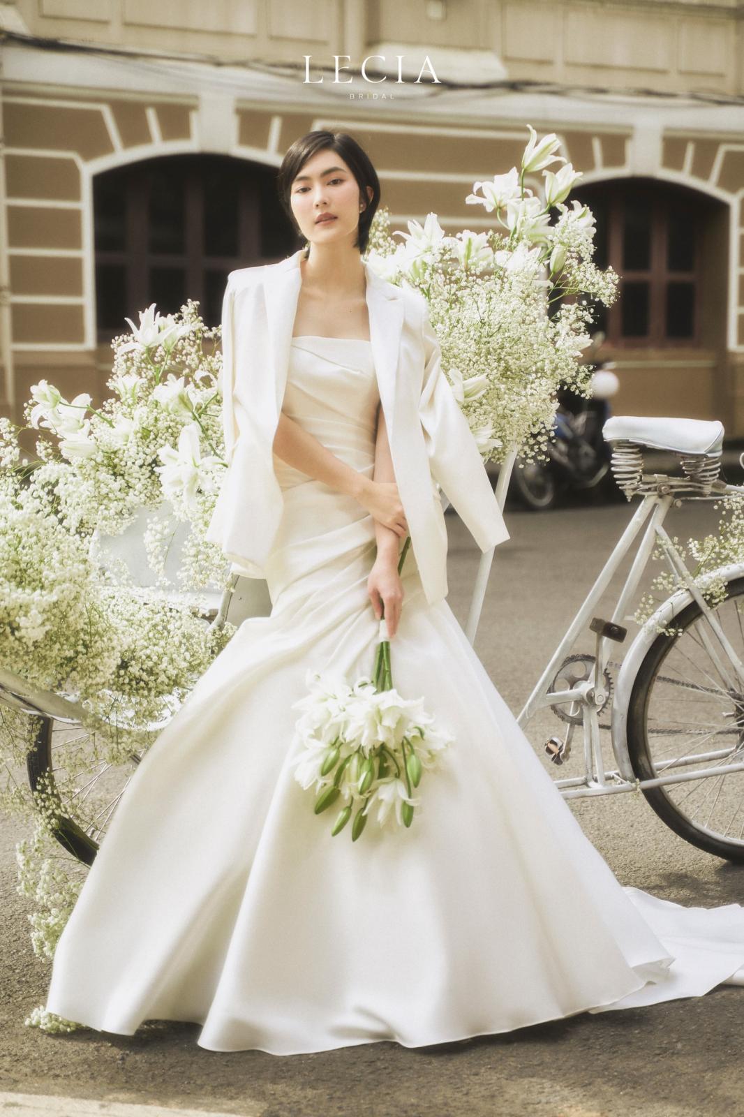 Lecia Bridal